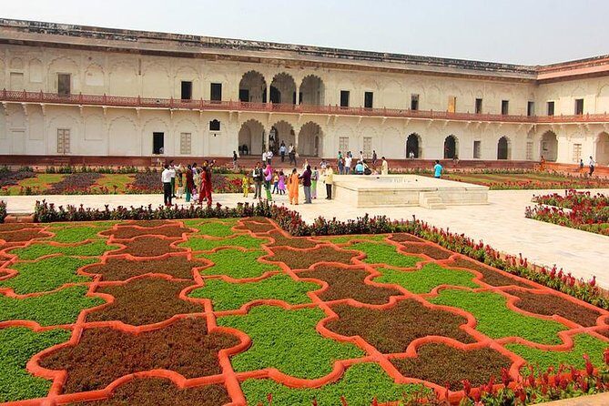 01 Day Agra Tour With Taj Mahal and Agra Fort with Lunch - Exploring Agra Fort: A Majestic Mughal Fortress
