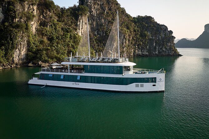 07 Hours Explore Lan Ha Bay on Jade Sails from Tuan Chau Harbor - An Elegant Introduction to Lan Ha Bay