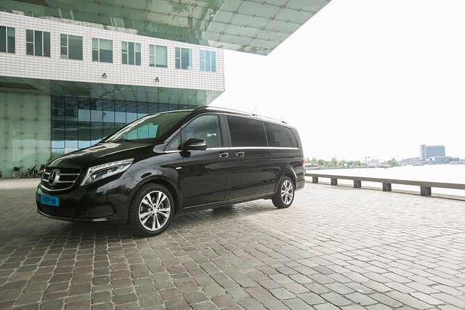 1-15pers Taxi/Bus Transfer Amsterdam Airport to Rotterdam Airport - Who Will This Transfer Service Suit Best?