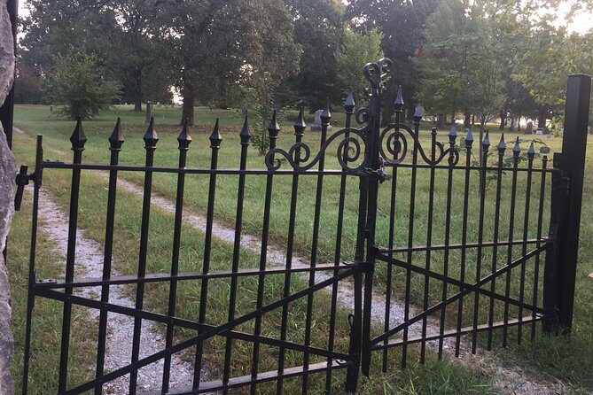 1.5-Hour Cemetery Ghost Hunt in Chattanooga - The Itinerary Breakdown