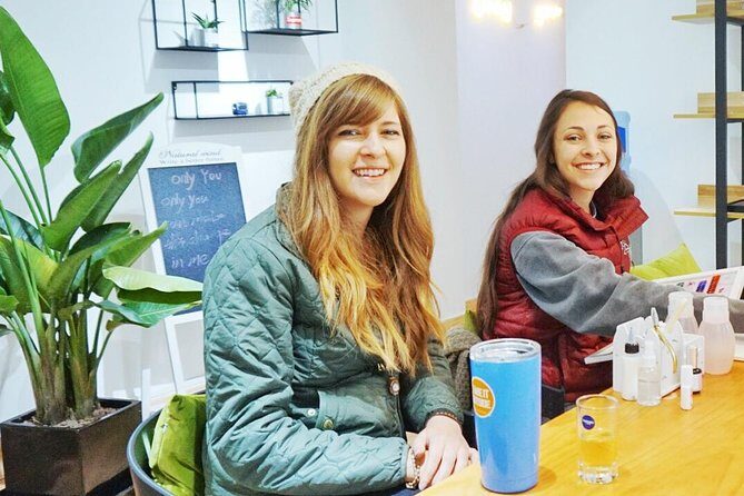 1.5-Hour VIP Manicure Experience in Chengdu Panda Style - FAQ