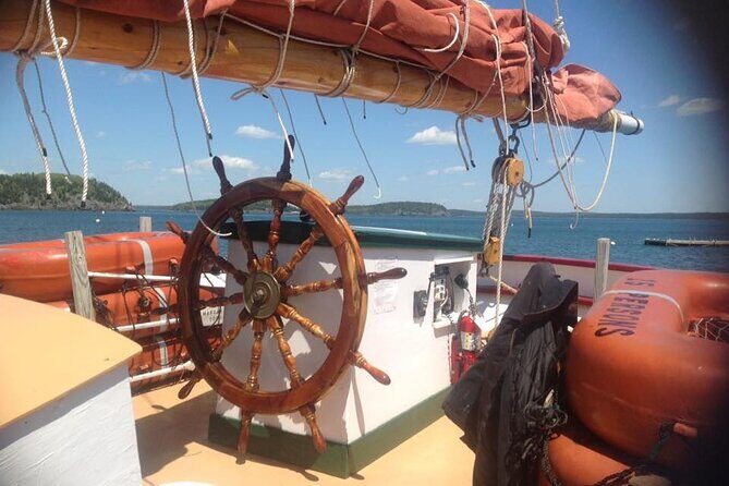 1.5 to 2-Hr Windjammer Sailing Trip in Maine w/ Licensed Captain - Wildlife & Scenic Highlights