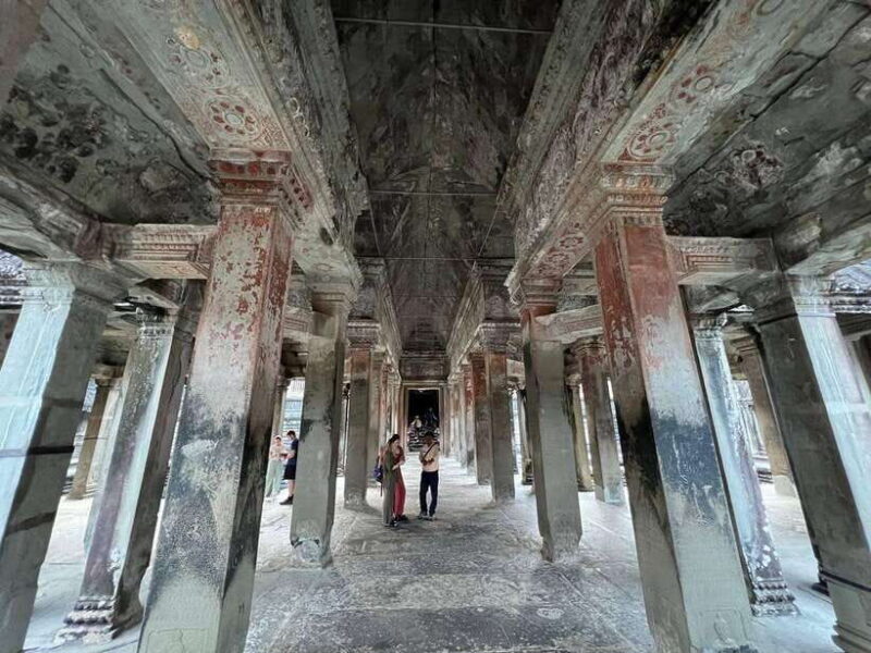 1-Day Angkor Wat Private Tour with Spanish Tour Guide. - Who Should Consider This Tour?