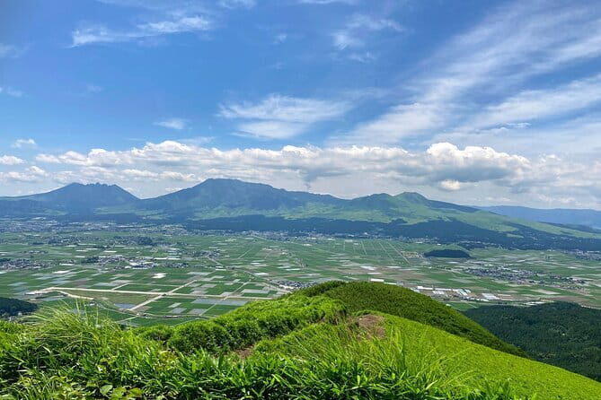 1 Day Aso 3 Sights Private Tour from or to Kumamoto - The Panoramic Highlight: Daikanbo Lookout