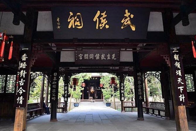 1-Day Chengdu Layover Tour: Leshan Giant buddha with Round Airport Transfer - FAQs