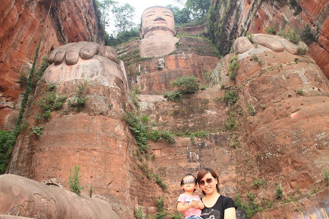 1-Day Chengdu Private tour to Leshan Buddha,Hot Pot Dinner & Sichuan Opera Show - Wrapping It Up