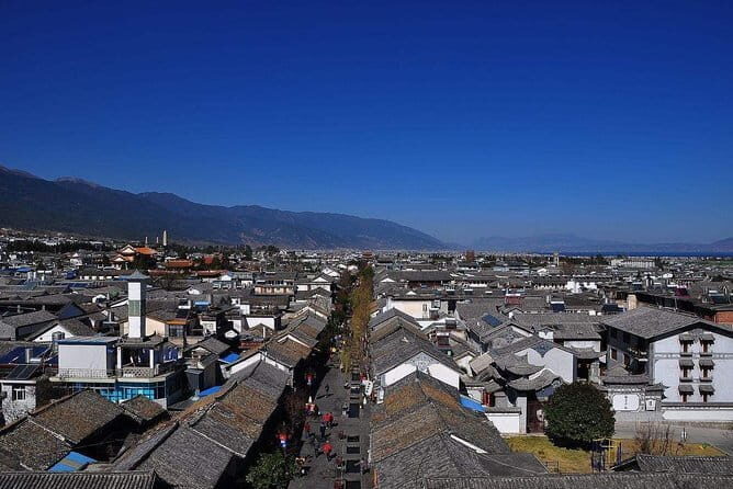 1-Day Dali tour with the Daili old town, Xizhou Village and Three Pagodas - Xizhou Village: Living Bai Culture