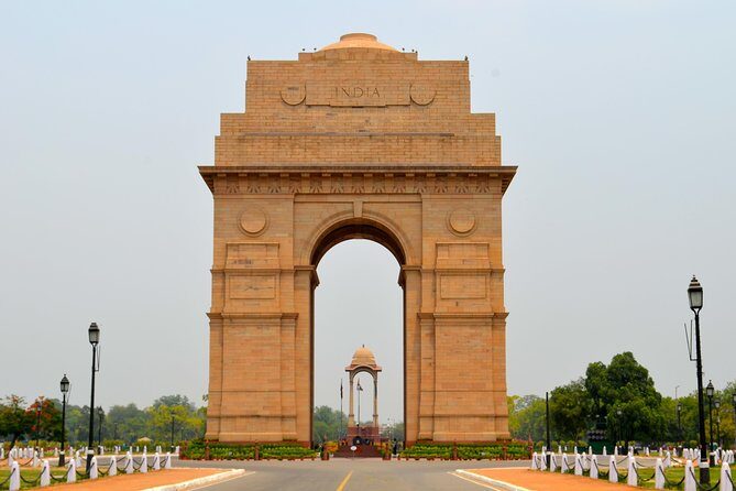 1 Day Delhi and 1 Day Agra Tour From Delhi with Taj Mahal Sunrise - With Hotels - Transportation and Comfort: Why It Matters
