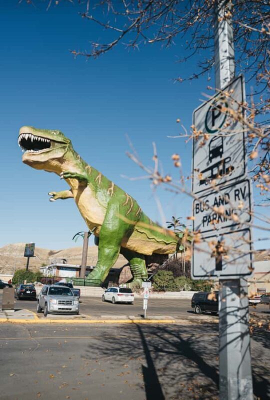 1 Day Drumheller Tour: Calgary to Hoodoos Dinosaurs Badlands - FAQs