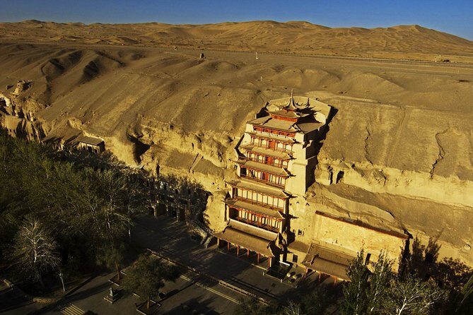 1-Day Dunhuang Tour to Crescent Lake,Mogao Grottoes and Shazhou Night Market - Key Points