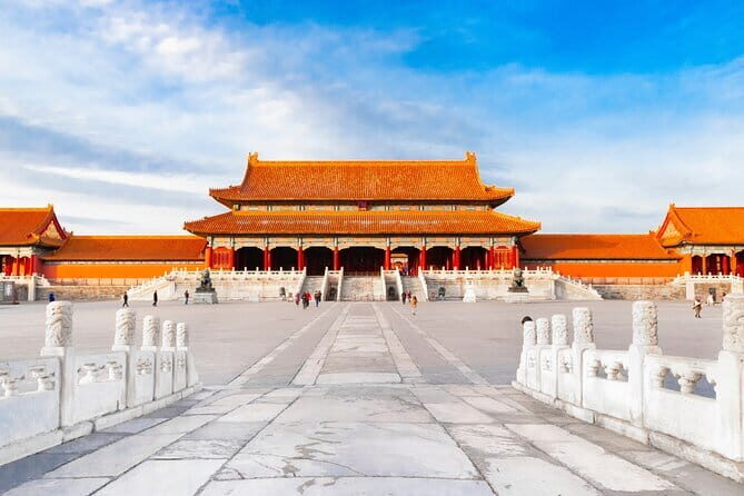 1-Day Emperors Tour in Bejing: Forbidden City, Beihai Park, Jingshan and Hutong - Forbidden City: China’s Imperial Jewel