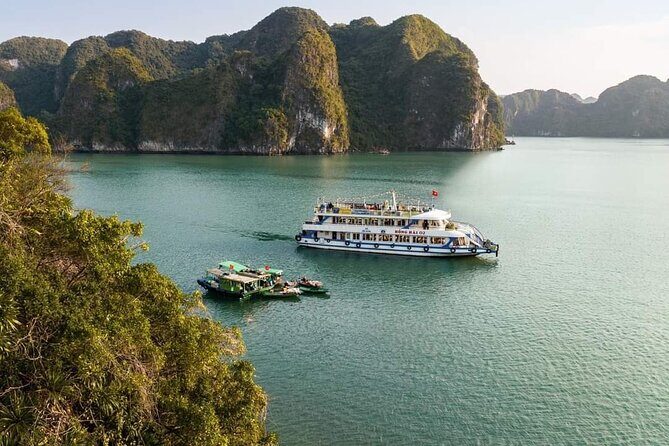1-Day Halong Bay Tour From Hanoi Express with Dragon King Cruise - Ending at Tuan Chau Island