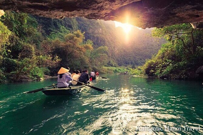 1 Day Luxury Tour in Bai Dinh, Trang An and Mua Cave From Hanoi - A Well-Rounded Day for Curious Travelers