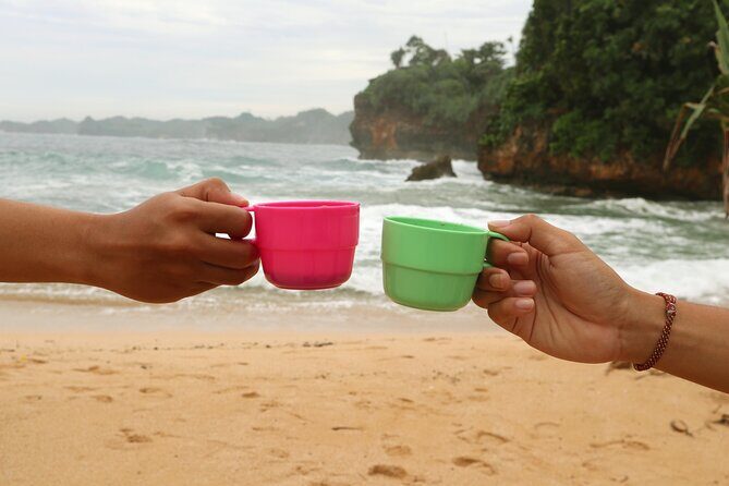 1 Day - Malang Beaches and Island Hopping // 06:30 - 17:30 - The Journey and Itinerary Breakdown