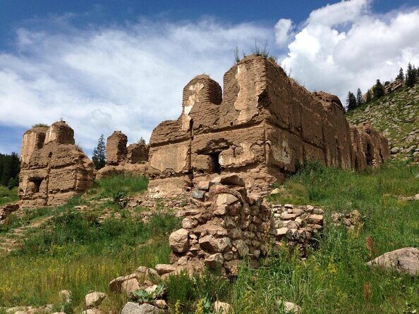 1 Day Manzushir Monastery & Hiking to Tsetsee Gun (Bogd Khan Summit) - Key Points