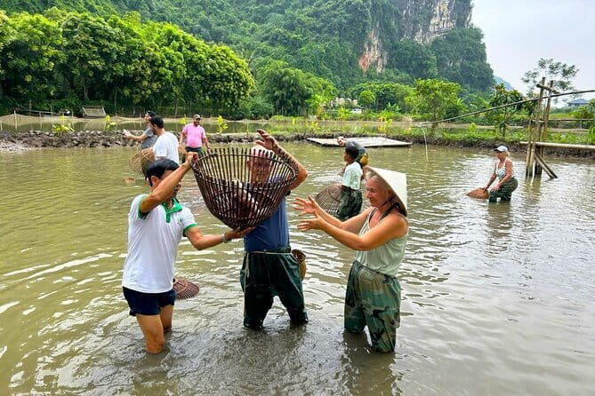 1-Day Motorbike Tour: Discover Ninh Binhs Hidden Gems from Hanoi - Discover the Hidden Wonders of Ninh Binh on a 1-Day Motorbike Tour
