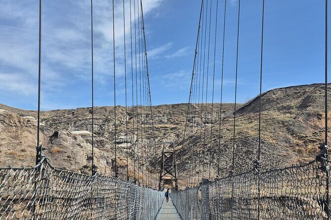 1 Day of Drumheller Dinosaurs and Badlands in Private Custom Tour - FAQs