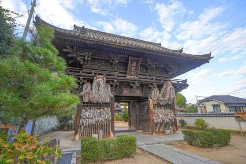 1-Day Onomichi & Ikuchijima Island: Temples, Ropeway & Ferry - The Iconic Senkoji Temple