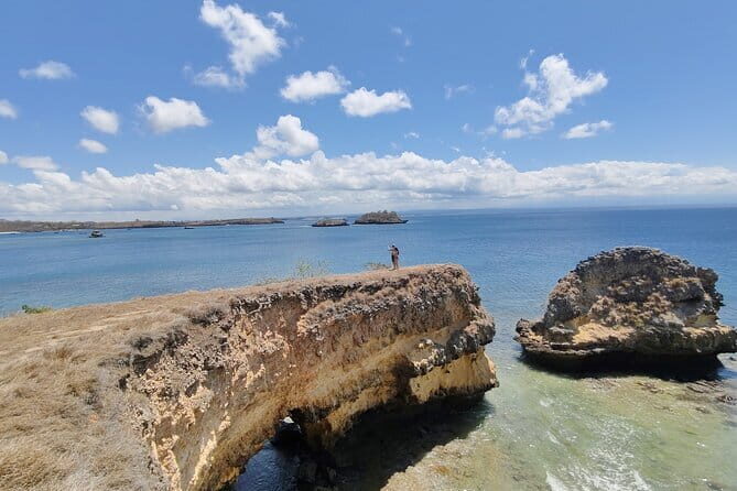 1 Day Pink Beach Tour in East Lombok - Return Journey and Hotel Drop-Off