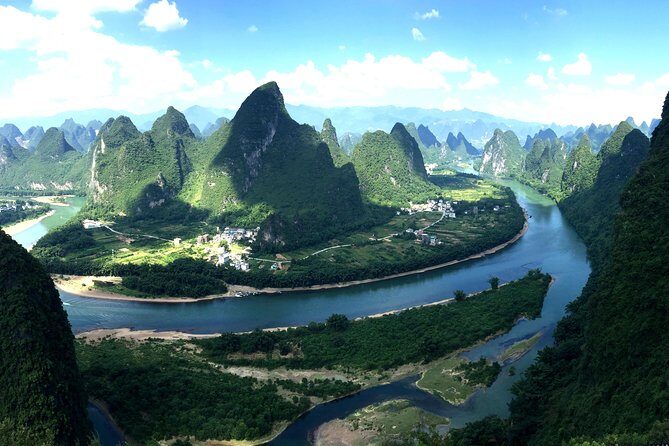 1 Day Private Tour: Li River Cruise from Guilin & Yangshuo Biking - Footsteps Ashore at Yangshuo