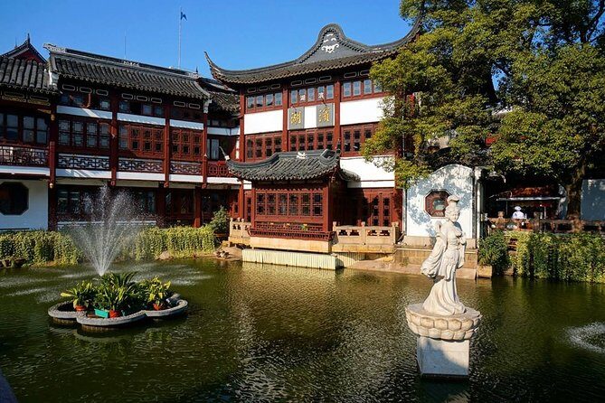 1-Day Private Tour to Shanghai Museum,Yu Garden,the Bund & Huangpu River Cruise - FAQs