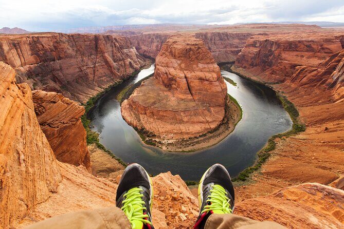 1 Day Small Group Tour of Antelope Canyon & Horseshoe Bend - Glen Canyon Dam Overlook: A Brief but Impressive Stop