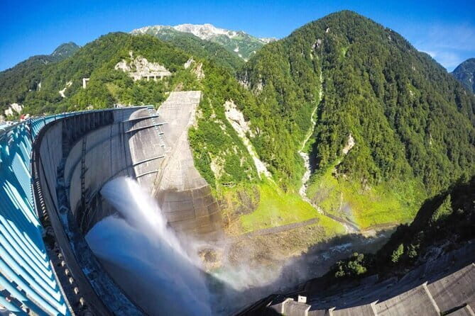 1-Day Tateyama-Kurobe Tour: Walking on the 'Roof of Japan' - An In-Depth Look at the Tateyama-Kurobe Alpine Route