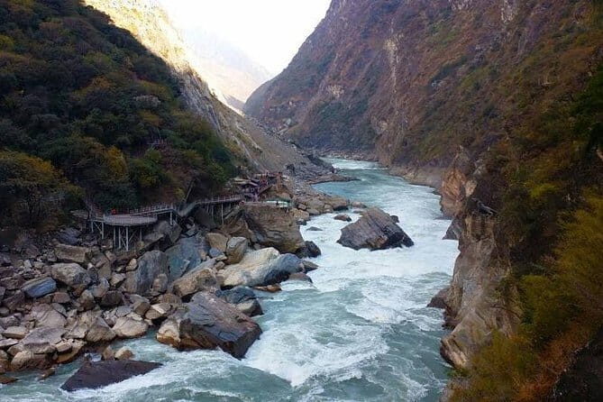 1 Day Tiger Teaping Gorge Private Tour from Lijiang or Shangri-La - Exploring the Itinerary in Detail