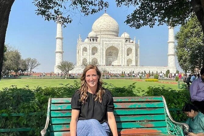 1 Day Tour from Delhi Taj Mahal and Agra Fort by Private Car - Visiting Agra Fort