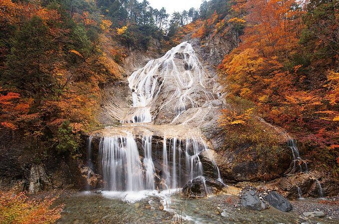 1 Day Tour from Kanazawa Tedori Gorge White Road and Shirakawa Go - FAQ