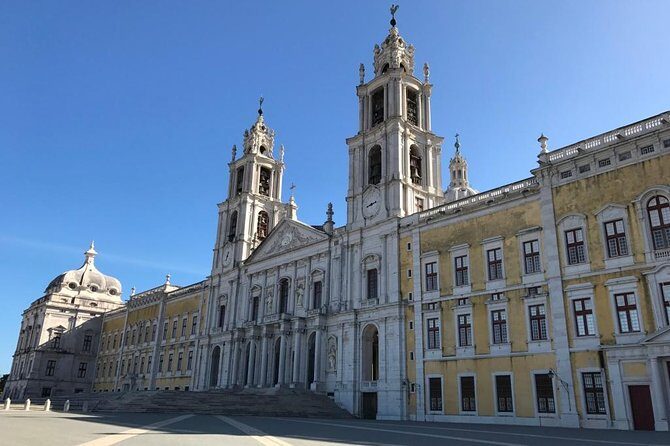1-day tour to Queluz Palace, Mafra Monastery, Ericeira and Castelo dos - Introduction