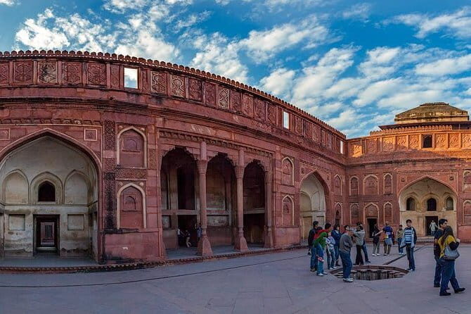 1-Day Trip from New Delhi to Agra and Taj Mahal with Agra Fort - What to Expect from This Agra Day Tour