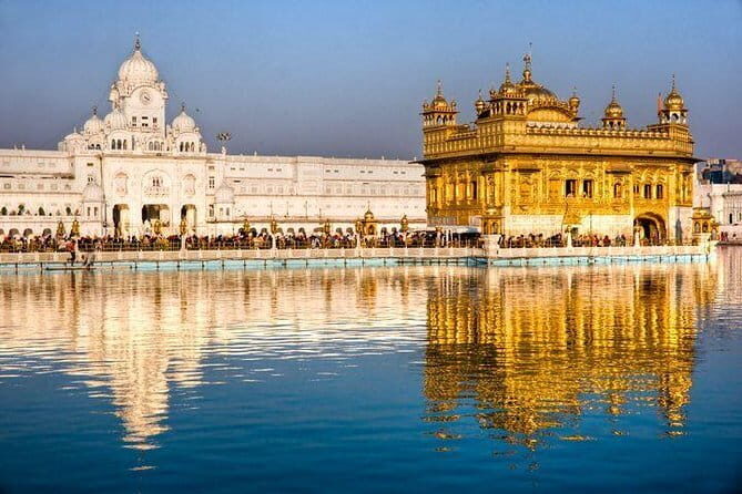 1-Day Trip to Golden Temple,Amritsar from Delhi with Both side Commercial Flight - Key Points