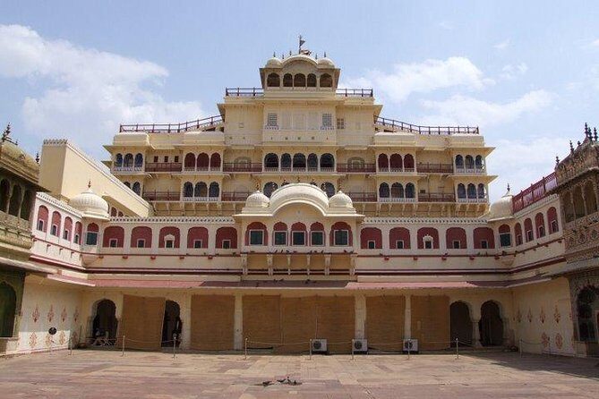 1-Day Trip to Jaipur from Mumbai with Both side Commercial Flights - The Logistics of the Trip: What You Can Expect