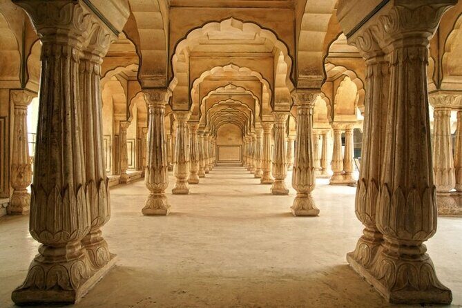 1-Day Trip to Jaipur with Both Side Commercial Flights - Who Would Love This Tour?