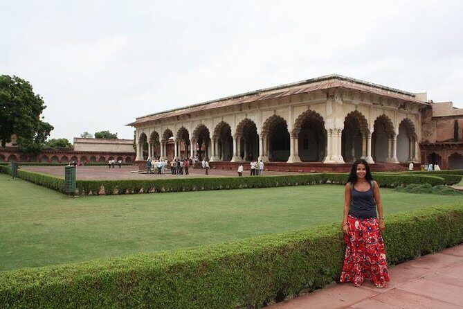 1-Day Trip to Taj Mahal and Agra from Chennai with Both side Commercial Flight - The Value of the Experience