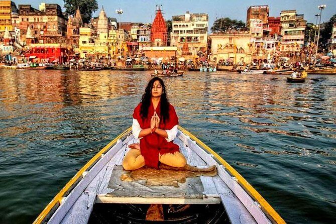 1-Day Trip to Varanasi from Delhi with Both side Commercial Flights - Boat Ride on the Ganges and Ghats