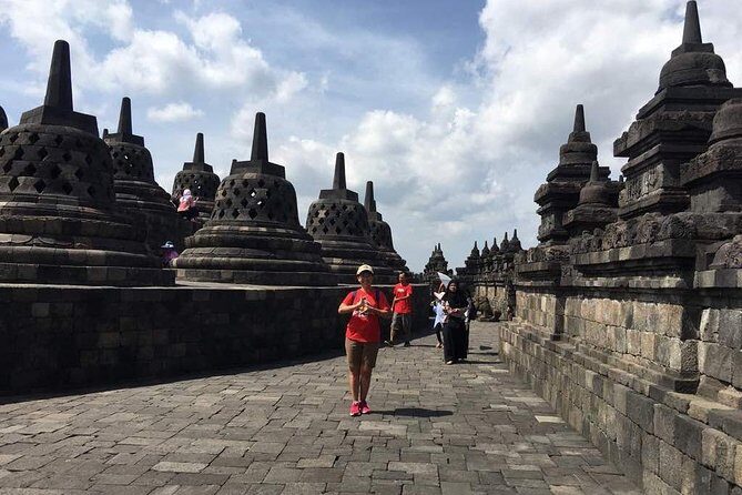 1-Day Yogyakarta Borobudur Prambanan - PRIVATE Tour with GUIDE - Key Points