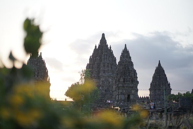 1 Day Yogyakarta tour ( Borobudur temple, Merapi Lava Tour, Prambanan Temple) - Key Points