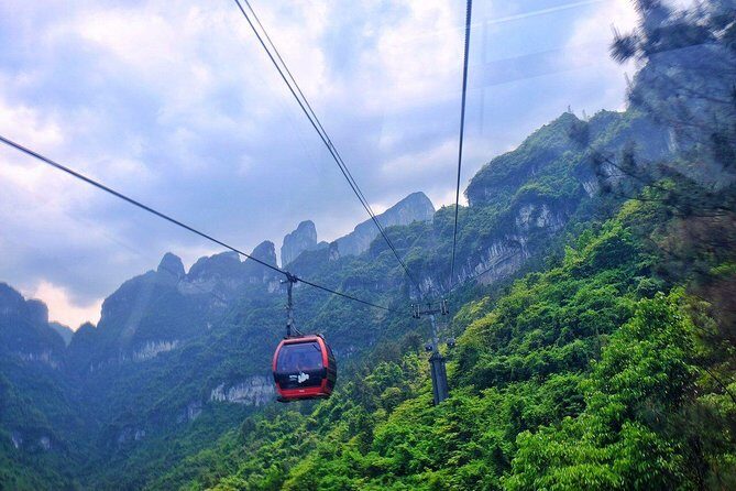 1-Day Zhangjiajie Tianmen Mountain Tour - A Detailed Look at the Tour Experience