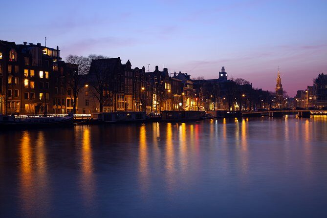 1-Hour Amsterdam Evening Canal Cruise - Detailed Breakdown of the Experience