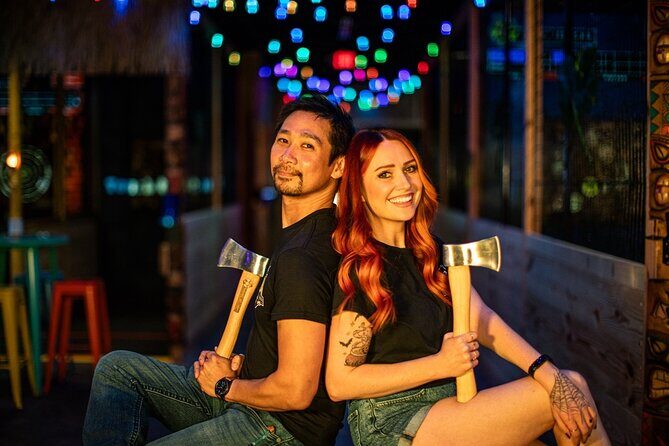 1 Hour Axe Throwing Session - What to Expect During Your Axe Throwing Session