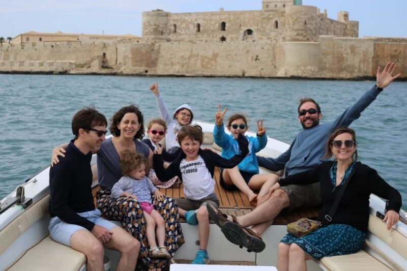 1-hour boat tour with visit to sea caves and ortigia island - An In-Depth Look at the Experience
