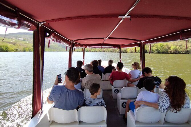 1-hour boat trip along the Douro River in Pinhão - Introducing the 1-Hour Douro River Boat Trip in Pinhão