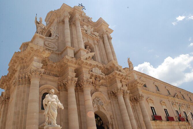 1 hour Calessino/Tuk tuk Tour to Syracuse or Ortigia Island - FAQ