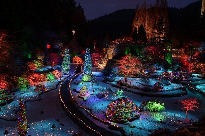 1 hour City Tour & Butchart Gardens: Christmas - Entry included! - Authentic Insights from Past Travelers