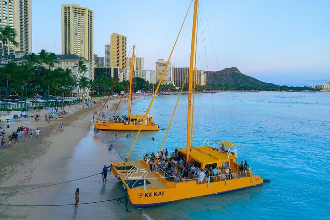 1-Hour Diamond Head Sail of Waikiki Beach - The Experience on Board
