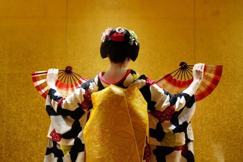 1 Hour Geisha Show in Gion Kyoto - What to Expect from the Maiko Show