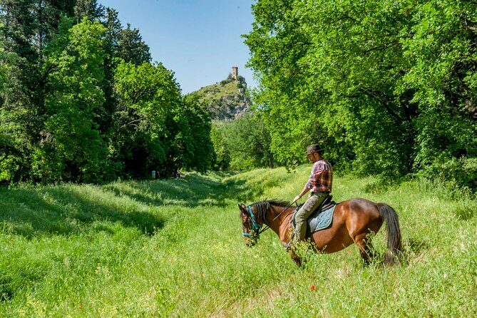 1 hour horseback ride in Valgraziosa Pisa - Authenticity and Value