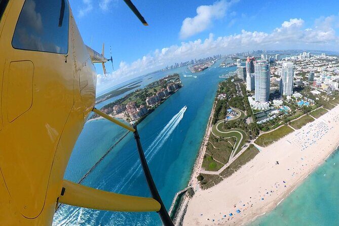 1 Hour luxury Private Helicopter sightseeing Miami Beach - A High-Altitude Look at the Experience